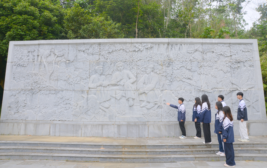 Nặm Lìn - "Địa chỉ đỏ" thắp sáng tinh thần cách mạng, khát vọng cống ...