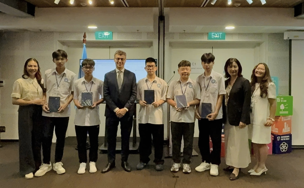 Trưởng đại diện UNESCO tại Việt Nam gặp mặt Đoàn học sinh tỉnh Cao Bằng ...